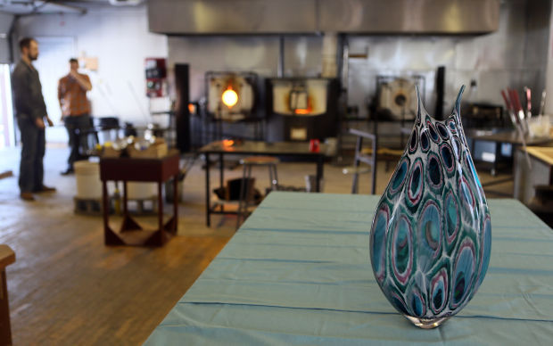 Glass blowing shop lights the fire in Valparaiso