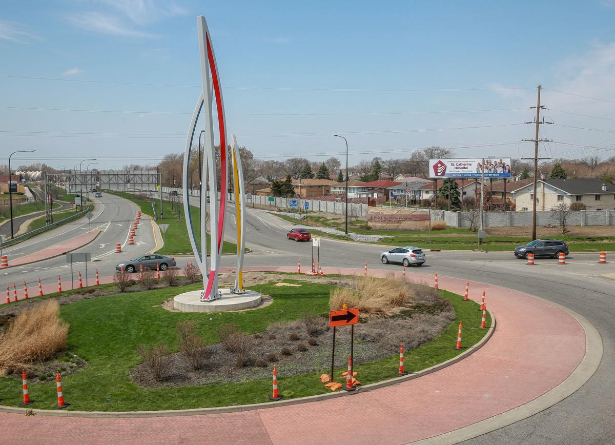 Drivers not required to use turn signals in roundabouts, Indiana court ...