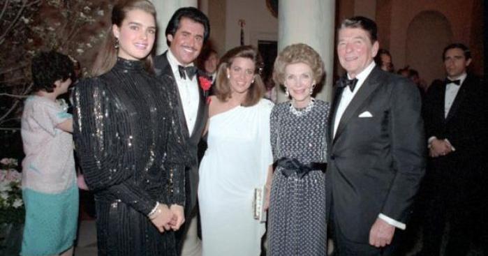 OFFBEAT: Brooke Shields shares odd Wayne Newton story on 'Today' show