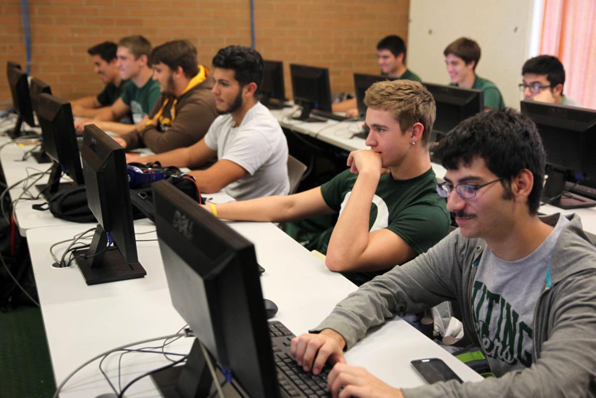 Ivy Tech dual-credit students get hands-on training | Local News ...