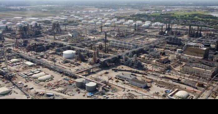 Distillation unit replacement work continues at BP Whiting Refinery