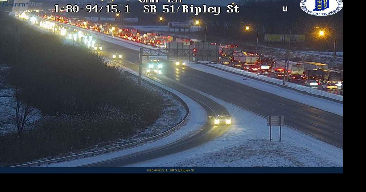 Crash ties up westbound lanes of Borman Expressway