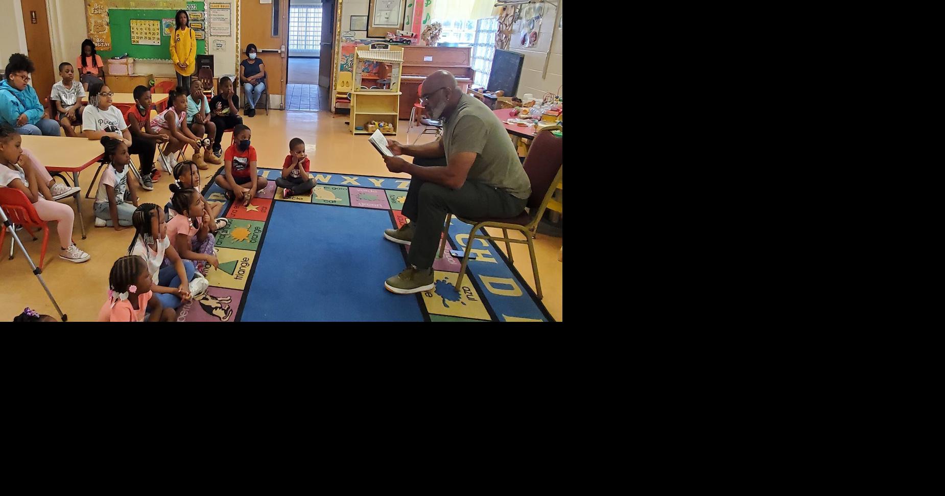 Gary native Buddy Lewis to host show in Chicago