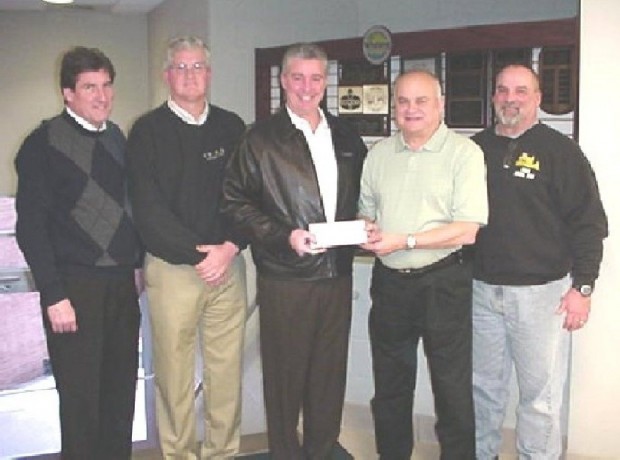 Union thanks Whiting with food pantry donation