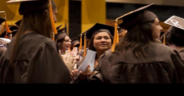 Valparaiso University commencement celebrates tradition
