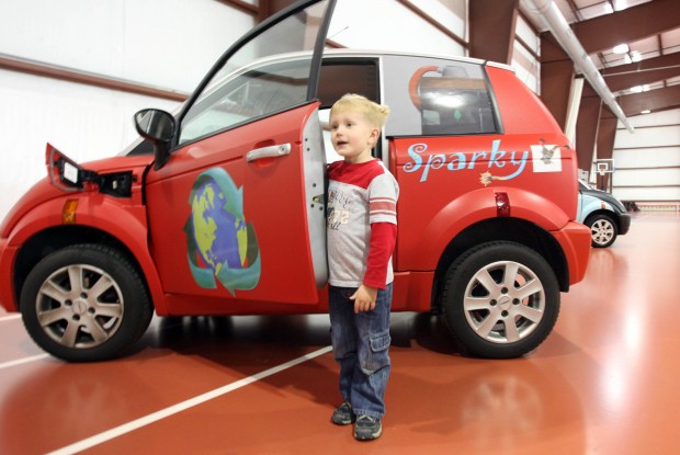 'Sparky' raises awareness of electric vehicles in Hammond