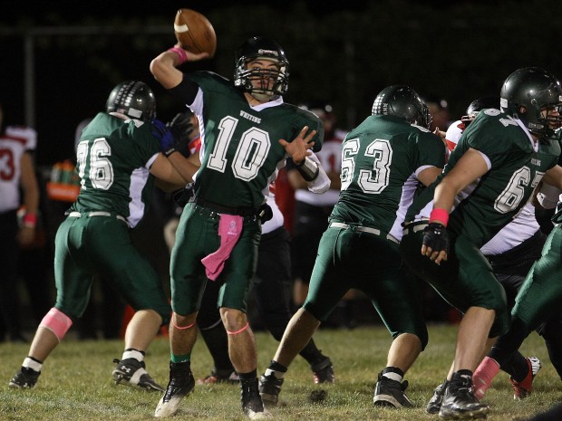 Whiting football wraps up undefeated regular season | NWI Preps ...