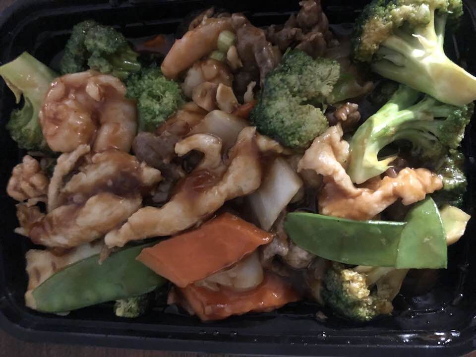 TASTE TEST: Den Asian Bistro has something for all seasons