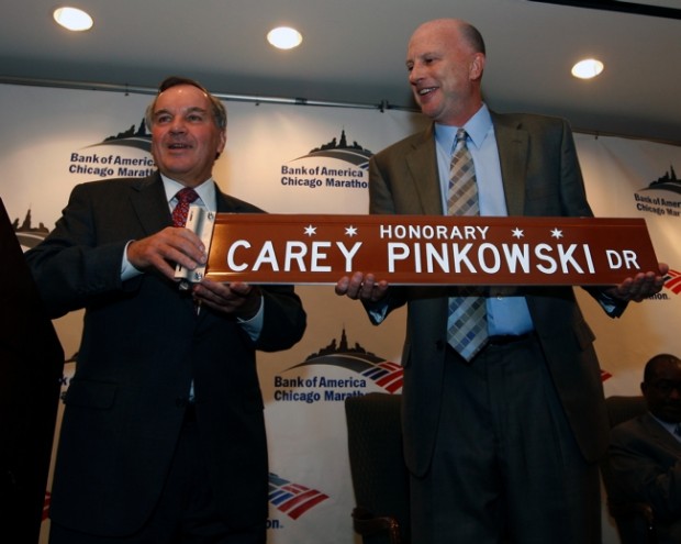 Chicago Marathon director Pinkowski receives honorary street naming