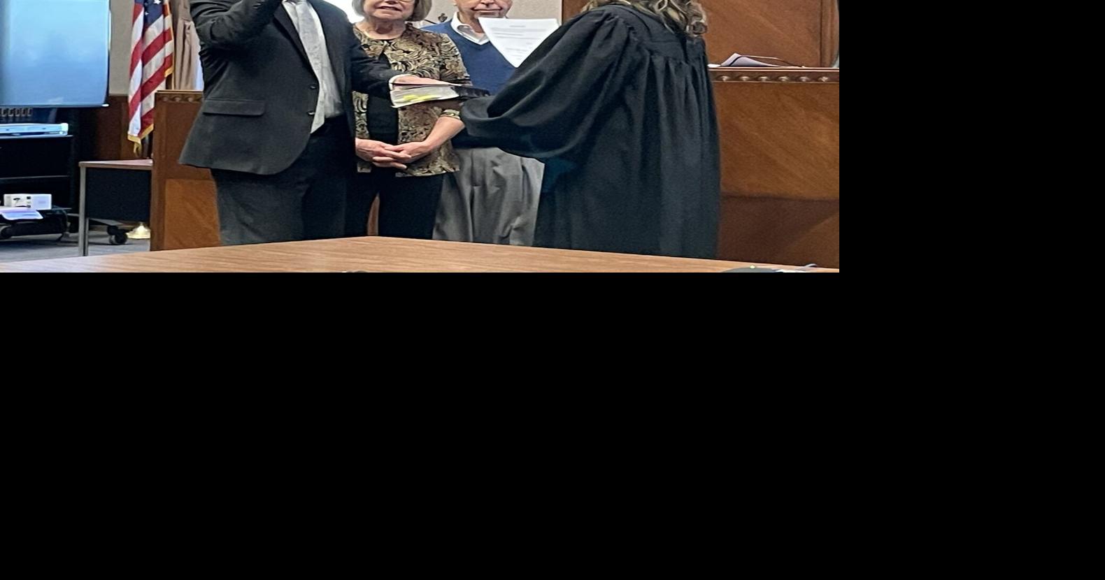 Porter County prosecutor sworn in for a second term