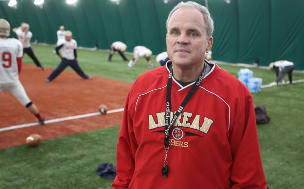 STEVE HANLON: Gutowski is back on Broadway