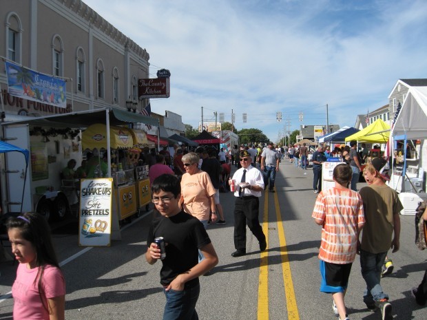 Hebron street fair fosters community fun