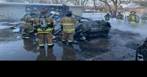 Firefighters battle Crown Point blaze early Tuesday