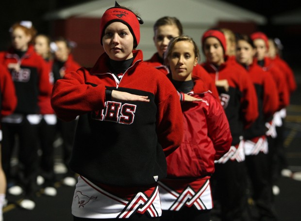 Crown Point struggles to slip past Munster