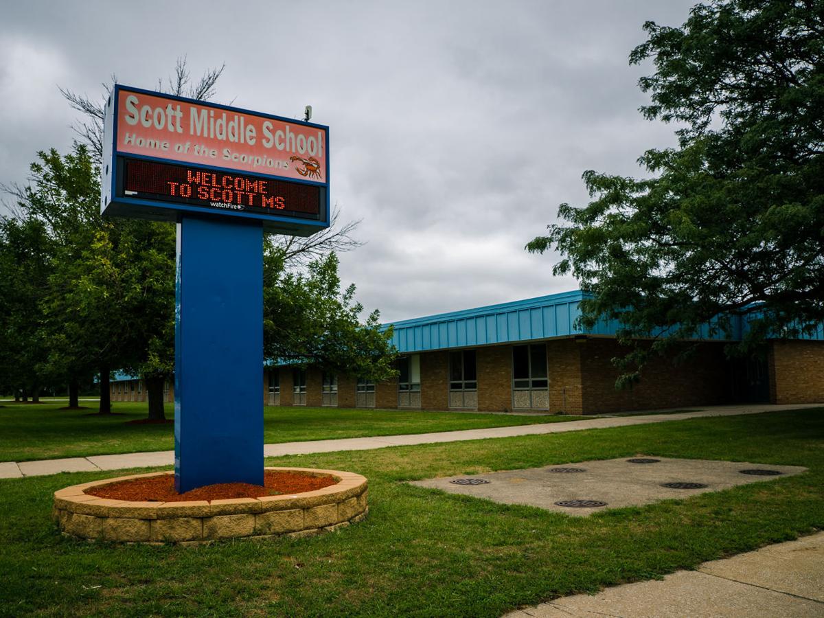 Region middle school says students were never in danger after 3 seen ...