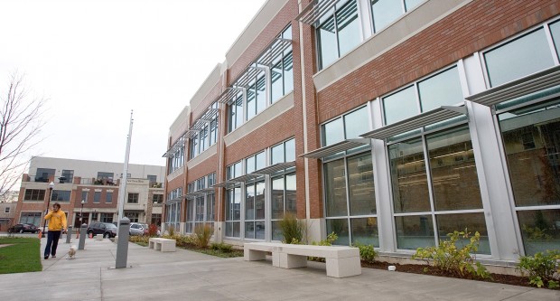 New Crown Point library opens for business