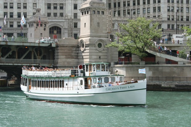 Doll lore and Chicago history blend in boat tour