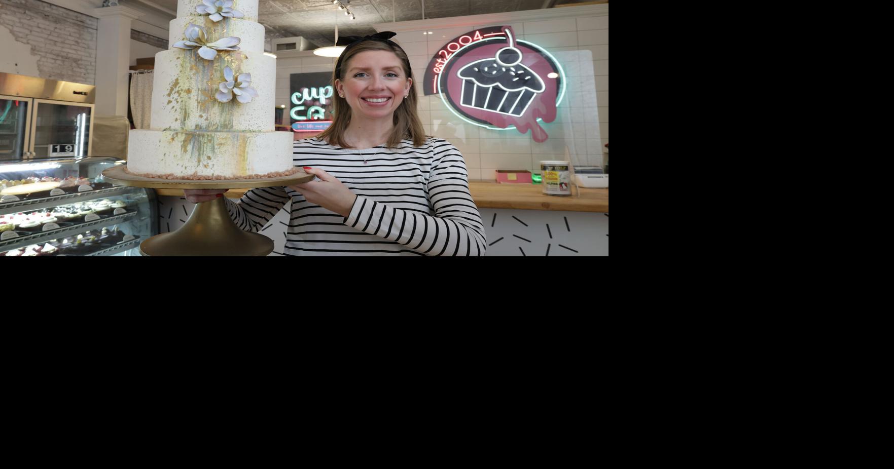 Large, tired cakes return, with other wedding dessert trends