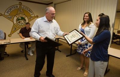 Women hailed as heroines for rescue