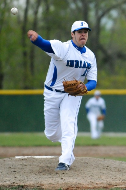 L C Bunts Past Valpo Baseball Team Valparaiso Vikings Prep Zone