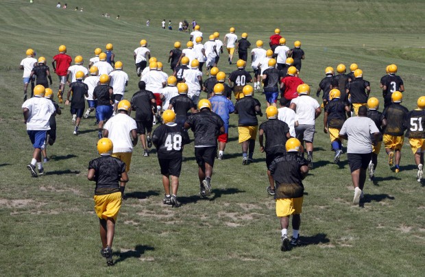 Roster numbers on the rise for Crete-Monee's football team