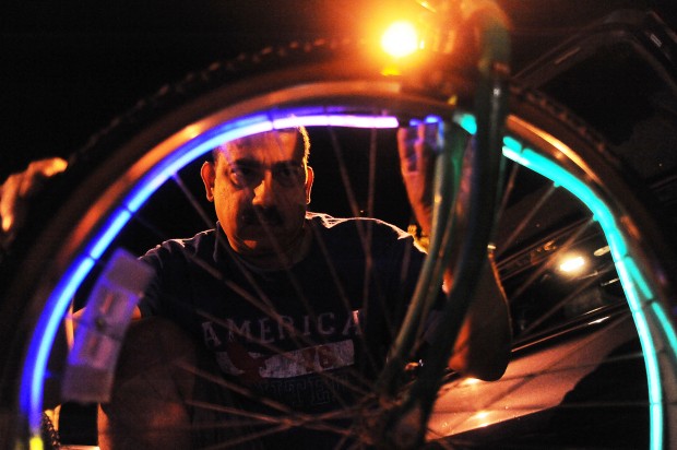 Bike ride glows bright during Valpo night