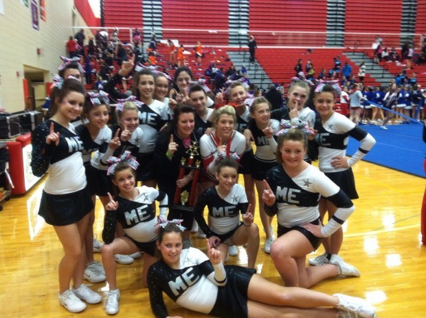 Midwest Elite Cheer receives first place at CPHS competition