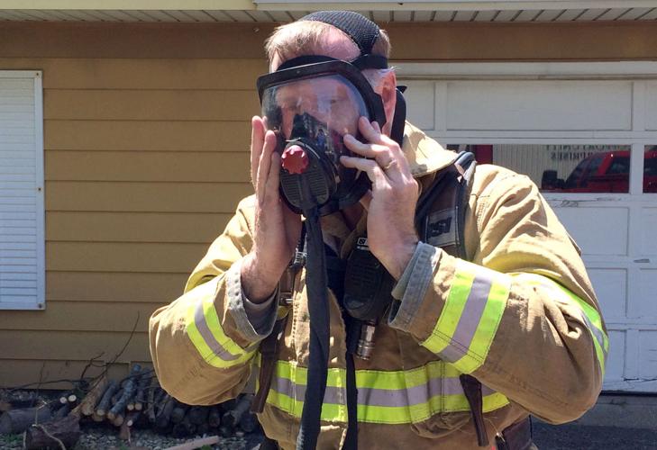 Training session offers glimpse at the work of Valparaiso firefighters