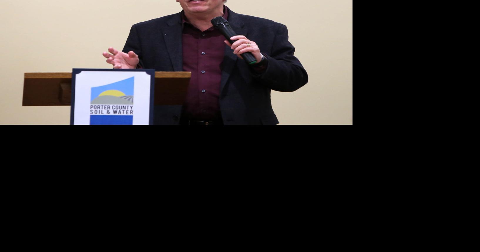 Anthropology professor impressed with discoveries at Collier Lodge
