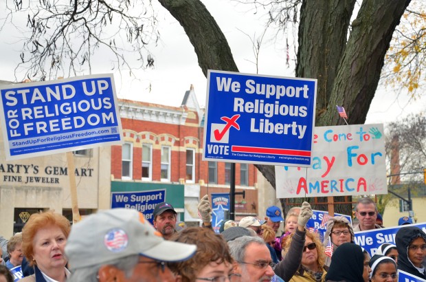 Christian rally decries government intrusion