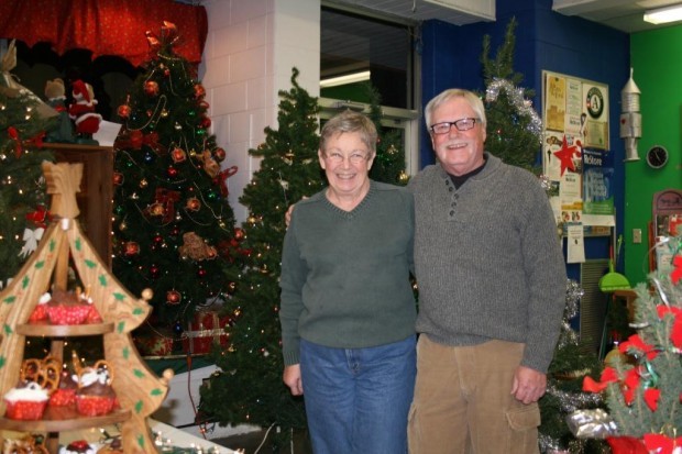Volunteers Get the Job Done at Habitat ReStore
