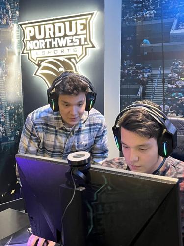 Twin brothers Vladimir and Mihajlo Labovic star for PNW's esports team