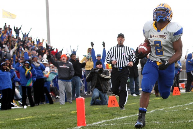 Crete-Monee football team survives upset bid; tops Peoria Richwoods