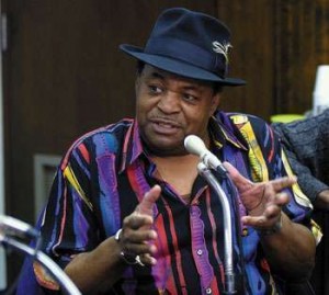 OFFBEAT: Harvey's Marvin Junior of The Dells dead at age 77