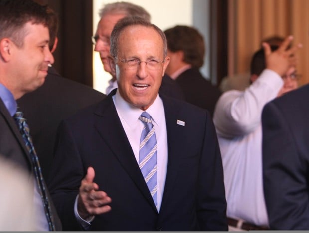 Scott Romney touts brother