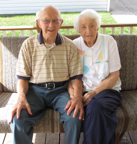Mr. and Mrs. Munson celebrate 73rd anniversary