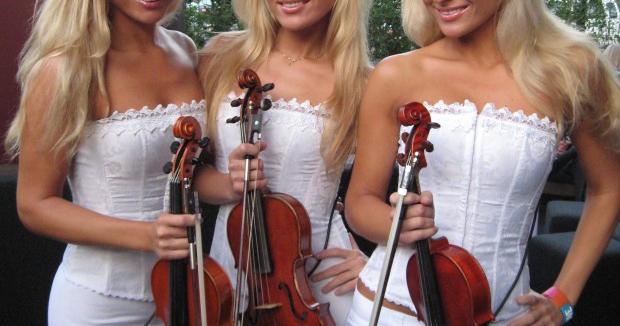 OFFBEAT: Polish triplets musical group Alizma an entertaining young ...