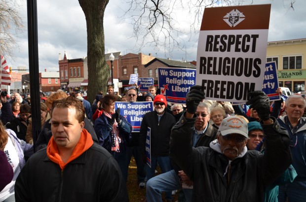 Christian rally decries government intrusion