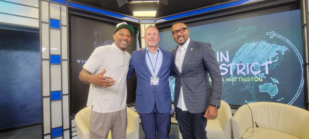 Mike Epps visits West Side Leadership Academy