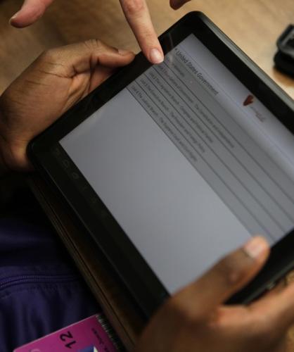 Hammond High students get Kuno tablets