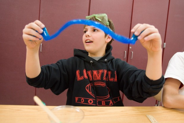 Lowell fourth-graders try their hands at creating flubber