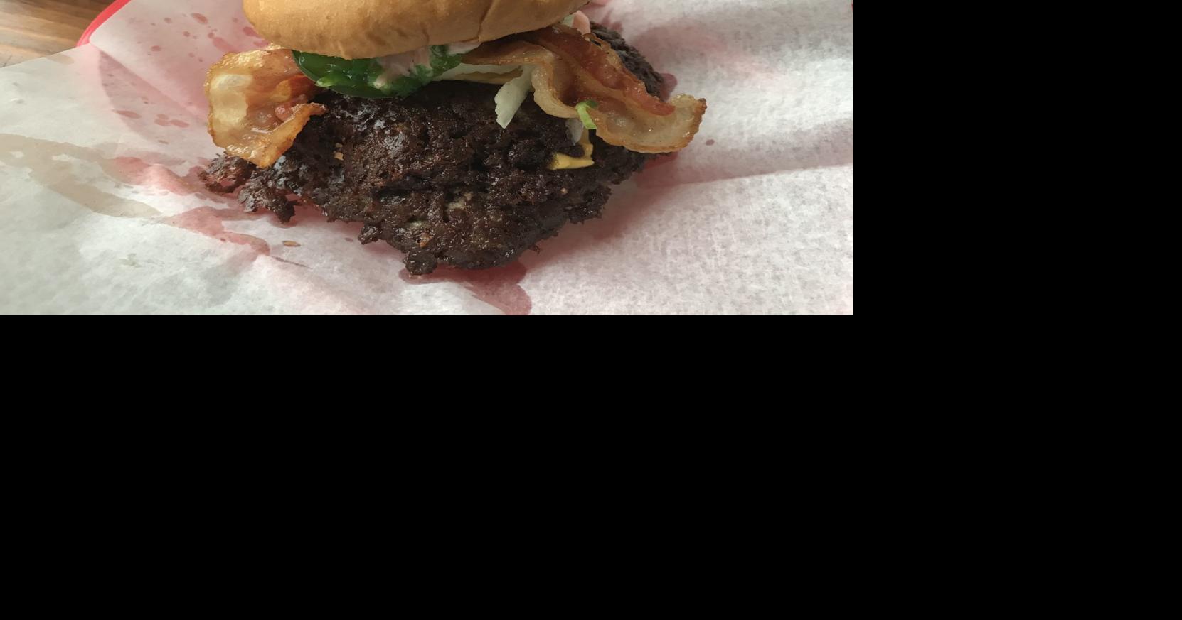 Review: Chicago's The Region restaurant gets Region-style burgers right