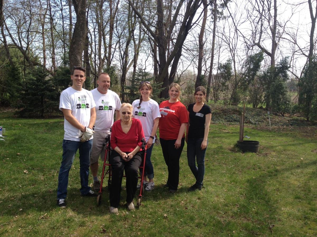 GNIAR: Realtors give back to the community