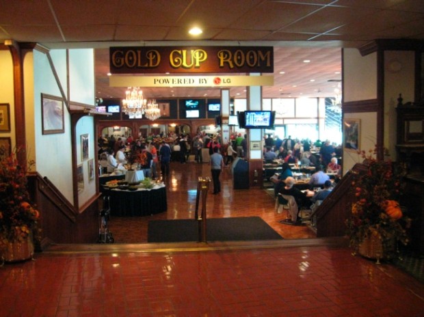 OFFBEAT: Hawthorne Horse Race Track offers elegant/affordable dining ...