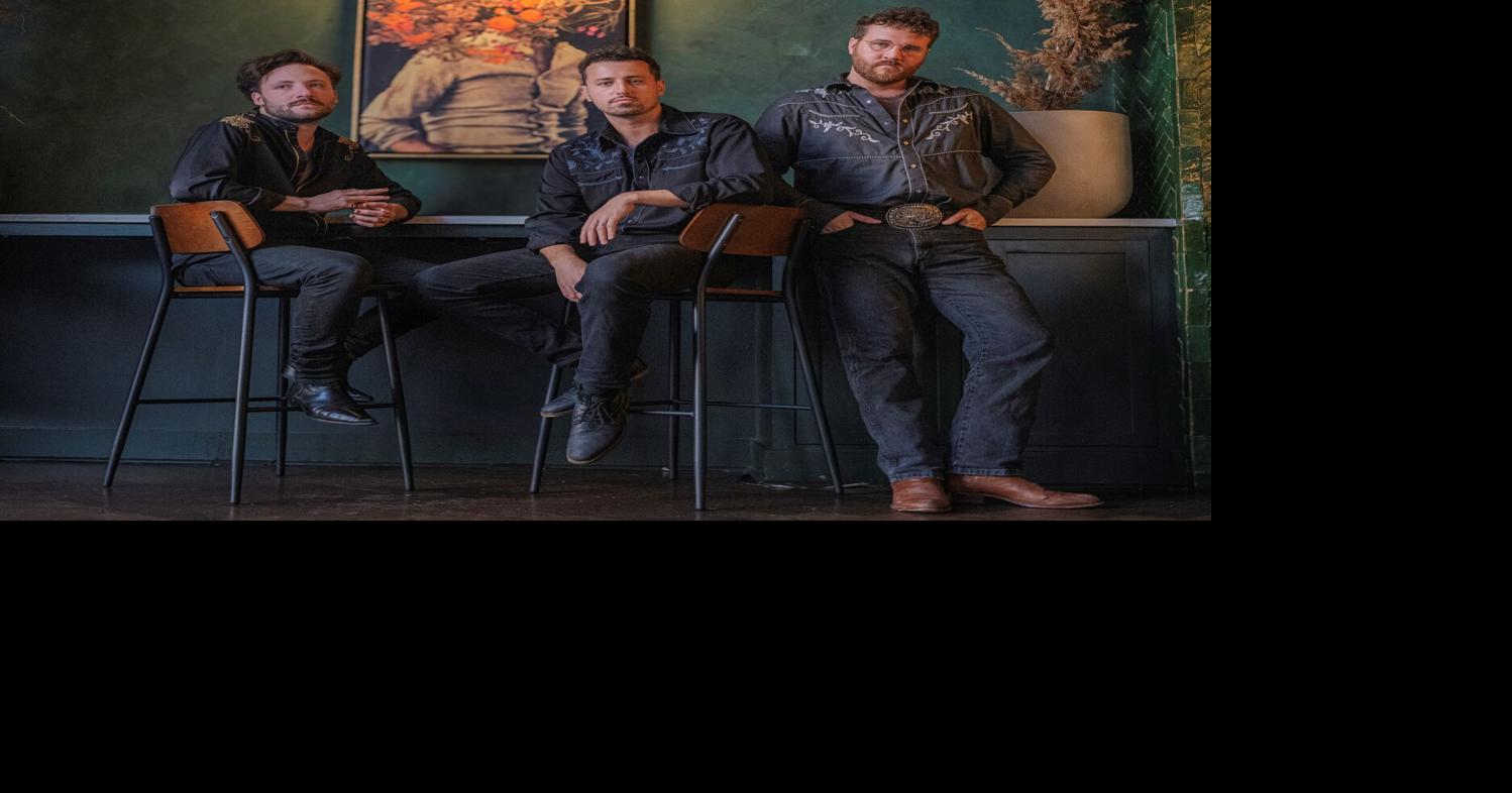 Pop music RAYNES down in Hobart