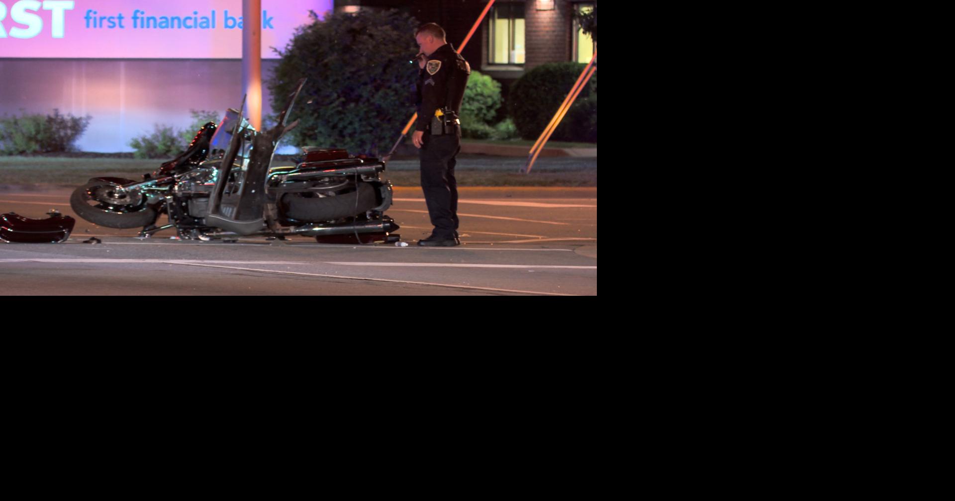 2 injured in crash involving motorcycle, car, police say