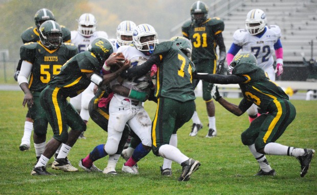 Rich East edges Bloom football