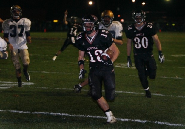 Lowell football heading back to state finals
