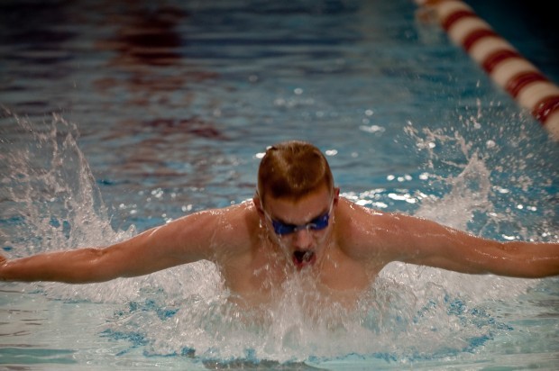 Munster's Dillon Thompson chooses Yale for swimming, academics