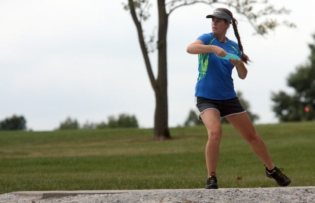 Worlds best disc golfers wingin' it in Northwest Indiana